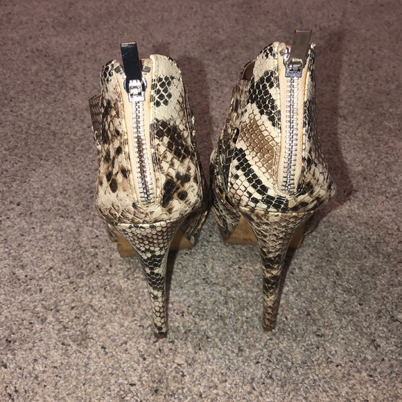 Colin Stuart | Shoes | Colin Stuart Heels | Poshmark